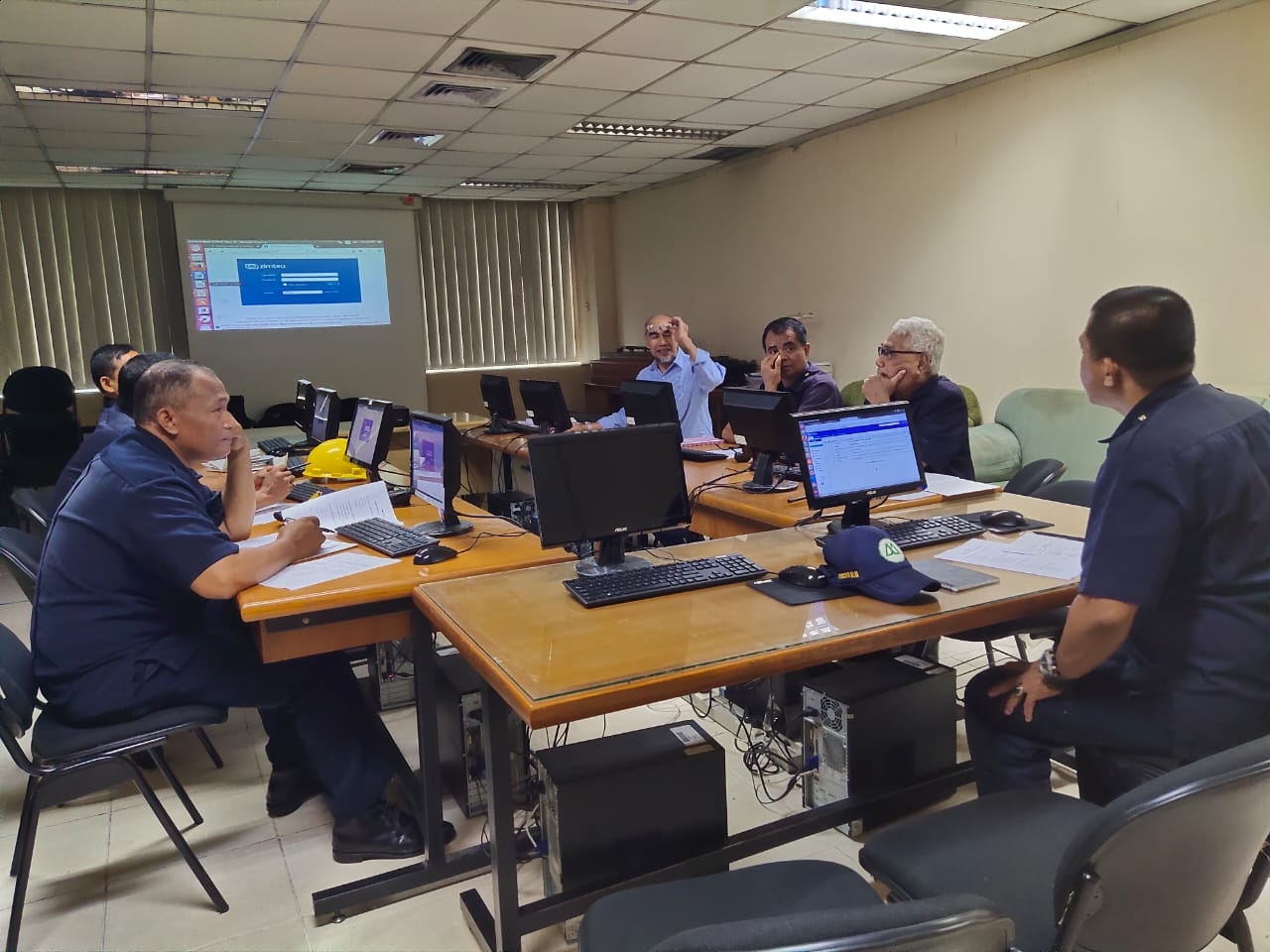 Pelatihan Komputer untuk Sekuriti | Mulia Industrindo